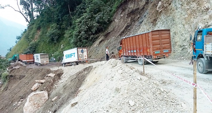NH10 reopens for traffic - Sikkimexpress