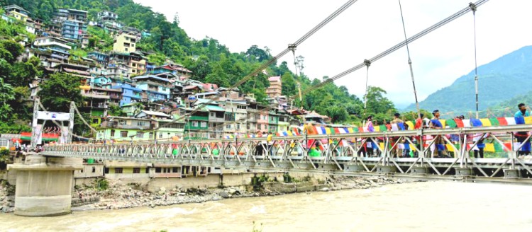 CM inaugurates new Indreni Bridge at Singtam linking East & South Sikk ...