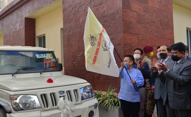 Utility vehicles handed over to 14 SHGs under AGEY Govt to provide inc ...