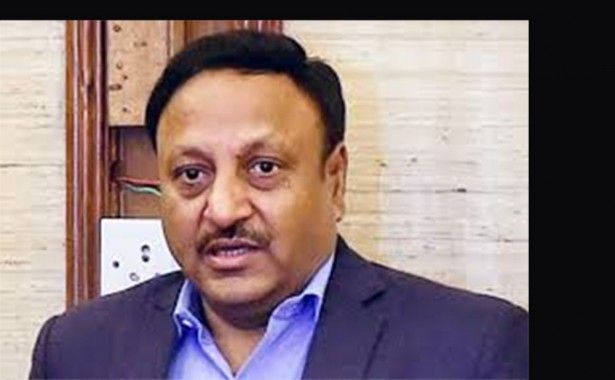 Ex-Finance Secy Rajeev Kumar assumes charge as new Election Commission ...