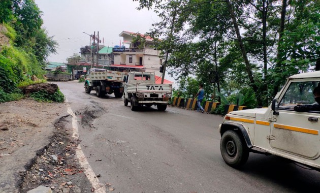 Indira bypass road subsidence pose risk for commuters - Sikkimexpress
