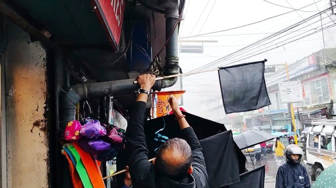 GNLF puts up black flags across hills - Sikkimexpress