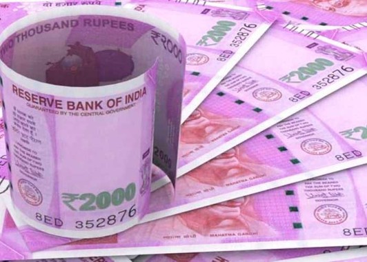 Congress slams govt for withdrawing Rs 2,000 banknotes from circulatio ...