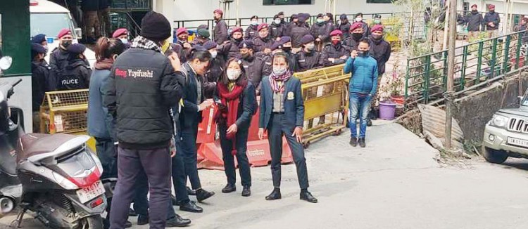 Geyzing college expels four students, SPYF terms it as ‘attempt to muz ...