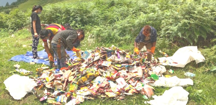 The Himalayan Cleanup – Himalaya’s biggest movement against plastic po ...